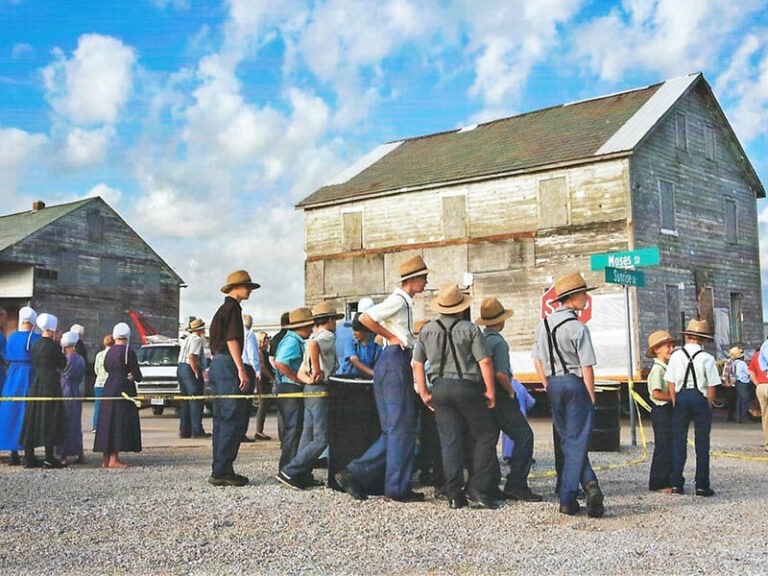 40 Strange Rules & Fascinating Customs Of The Amish Culture - Page 29 ...